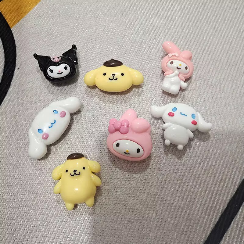 Lindo Kuromi Anime croccs Jibbits Set Sanrio Toy Story Jibits Croc ...