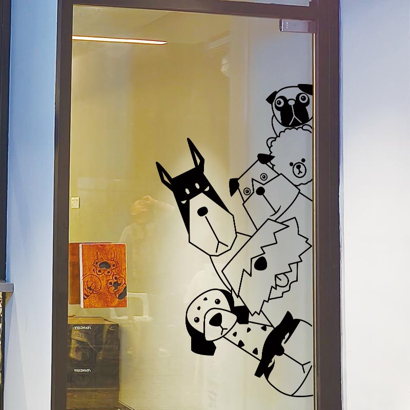 Divertida Tienda De Mascotas Perro Miradas En Vidrio Escaparate Puertas ...